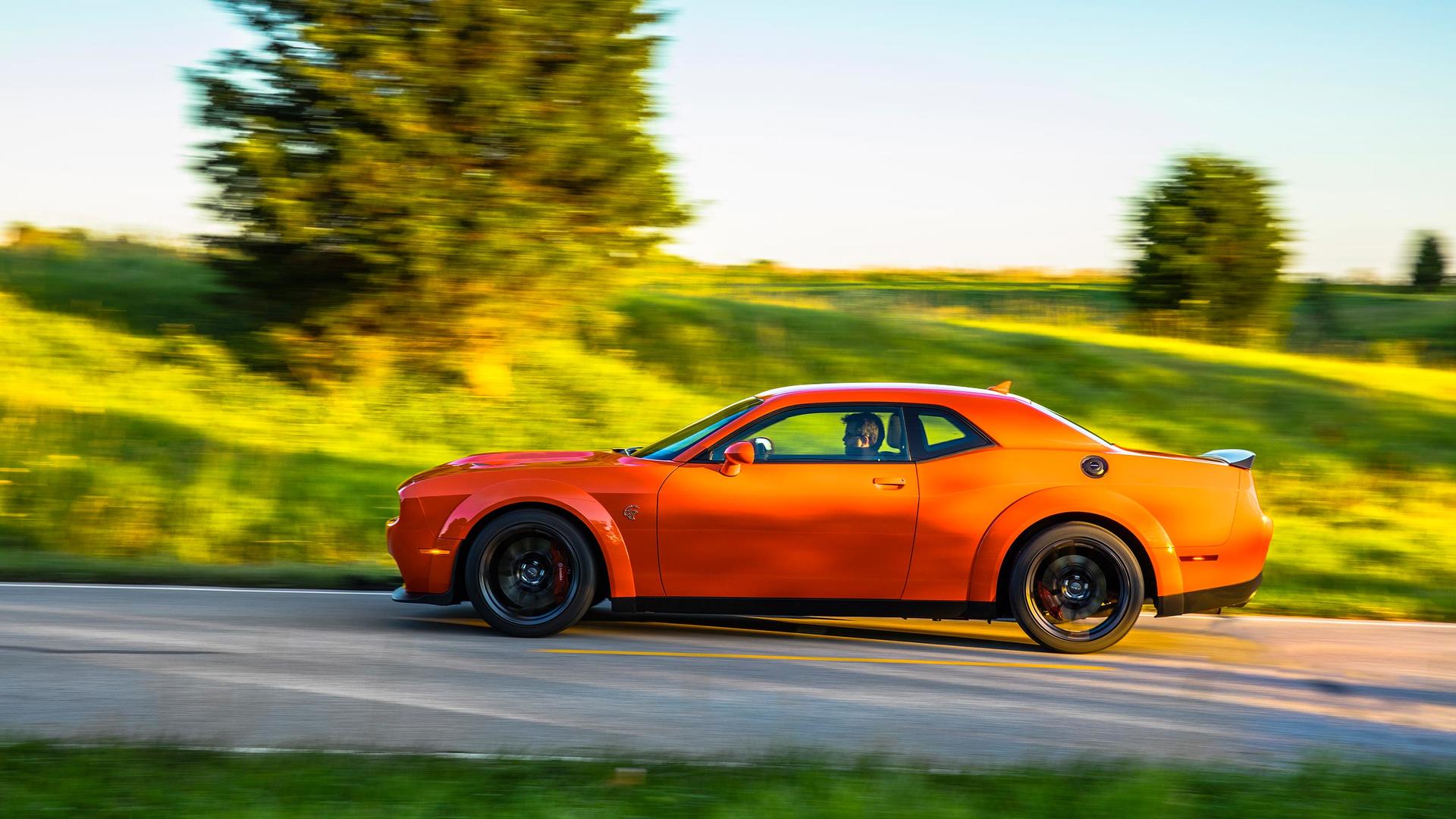 2018 Dodge Challenger SRT Hellcat Widebody (Color: Go Mango) Side ...