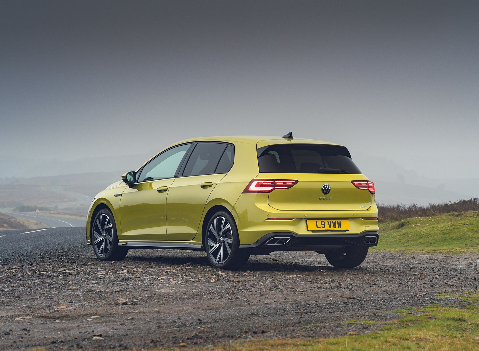 2021 Volkswagen Golf R-Line (UK-Spec) Rear Three-Quarter Wallpapers (35 ...