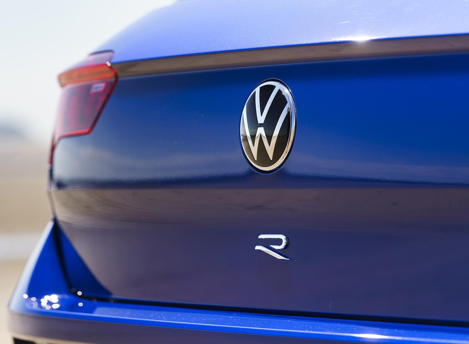 2022 Volkswagen T-Roc R (UK-Spec) Badge Wallpapers (31) - NewCarCars